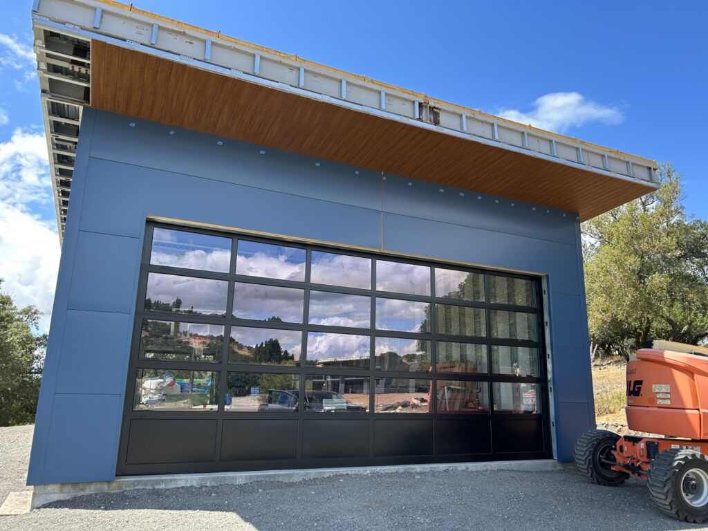 Thunder Hill Residence - EcoSteel - Iconic Steel Building Systems ...